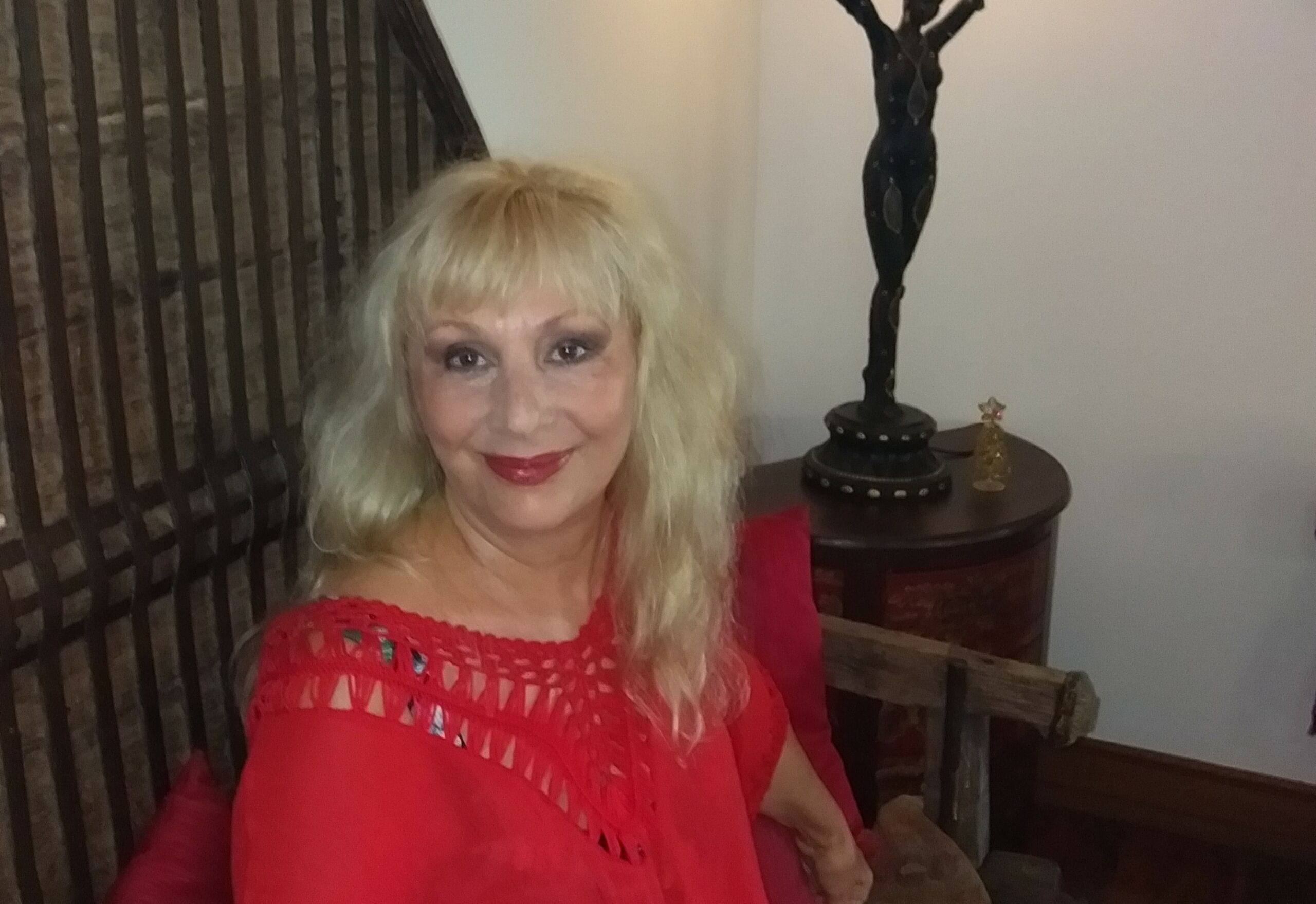 Practitioner Spotlight: Elizabeth Comor - NAATI